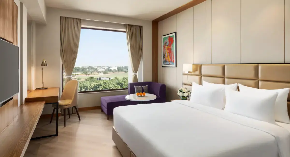 50 Hotel Amenities to Wow Guests & Boost Guest Satisfaction